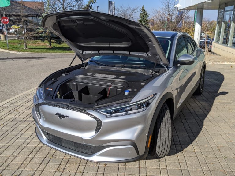 MACH-E, SAME OLD MUSTANG, POWERFUL, DYNAMIC BUT ALL ELECTRIC (EV ...